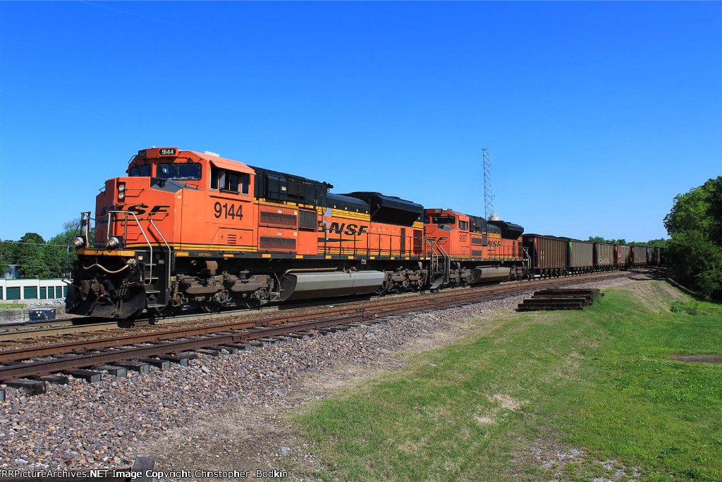 BNSF 9144